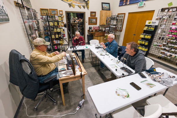 Beginner's Fly Tying Class – Montrose Anglers